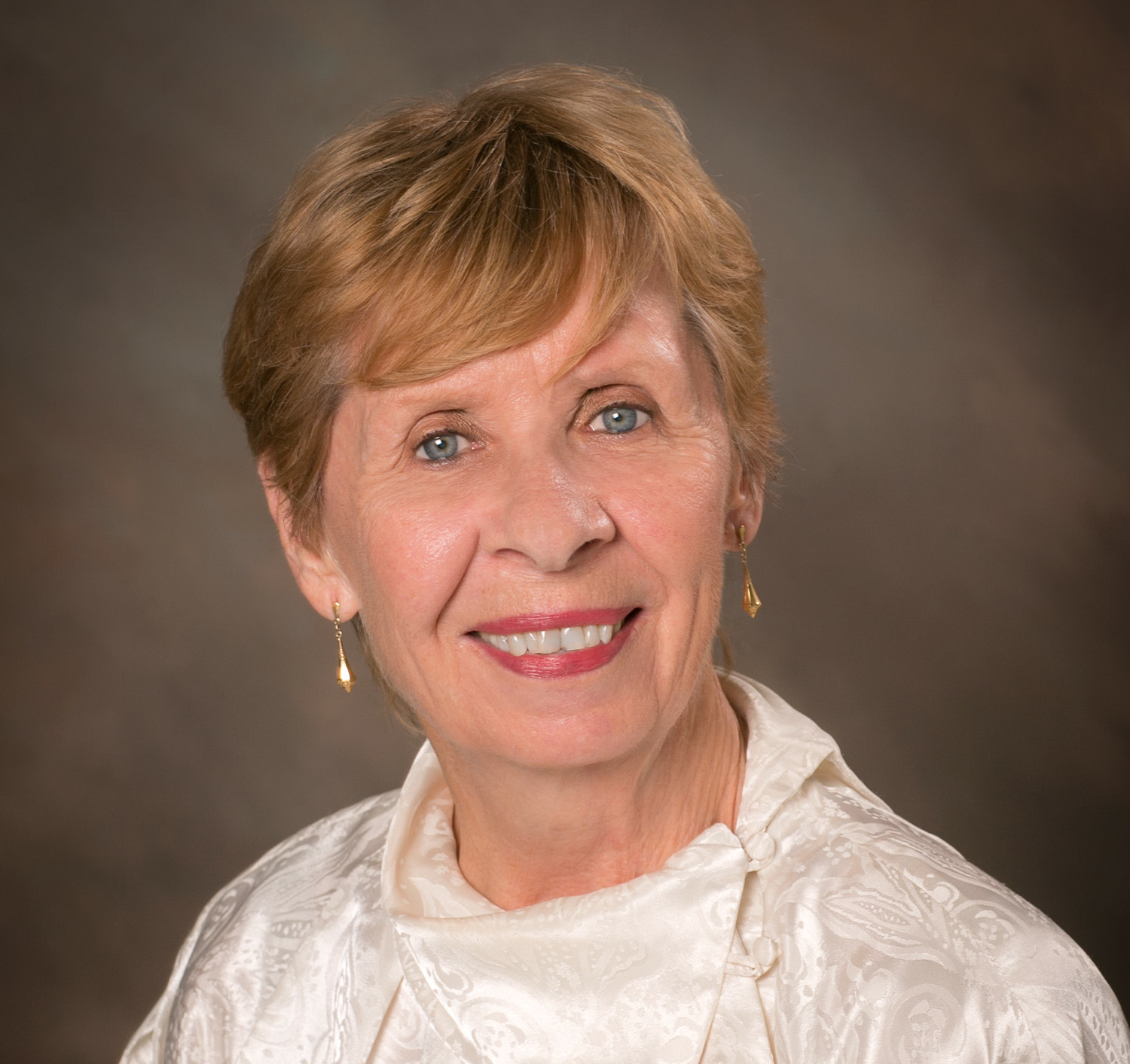 Donor Spotlight : Meet Jean Reynolds - Catholic Foundation Central